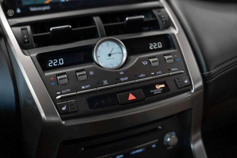 Sarkans Lexus NX 300h 2019 Viļņa, ar dzinēja tilpumu 2.50 L un nobraukumu 81 tūkst. km par 26500 €, foto 16 vietnē AUTOMOTO.COM.LV