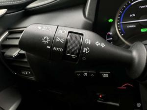 Red Lexus NX 300h 2019 in Vilnius, with an engine capacity of 2.50 L and mileage of 161 thousand km for 23950 €, photo 14 on AUTOMOTO.COM.LV