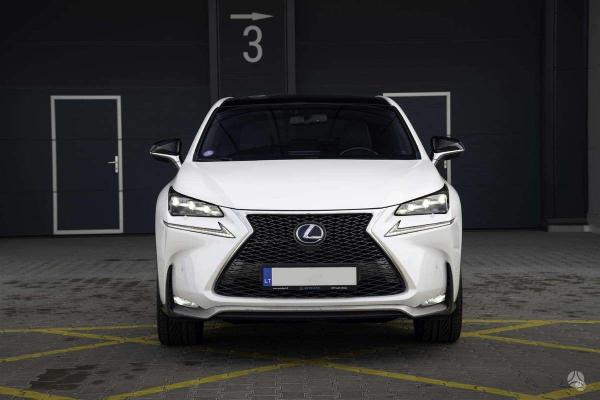 White Lexus NX 300h 2014 in Vilnius, with an engine capacity of 2.49 L and mileage of 138 thousand km for 20000 €, photo 2 on AUTOMOTO.COM.LV