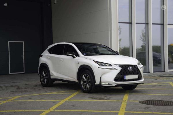 White Lexus NX 300h 2014 in Vilnius, with an engine capacity of 2.49 L and mileage of 138 thousand km for 20000 €, photo 4 on AUTOMOTO.COM.LV