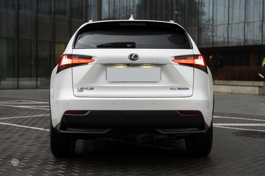 Balts Lexus NX 300h 2014 Viļņa, ar dzinēja tilpumu 2.49 L un nobraukumu 167 tūkst. km par 20900 €, foto 5 vietnē AUTOMOTO.COM.LV
