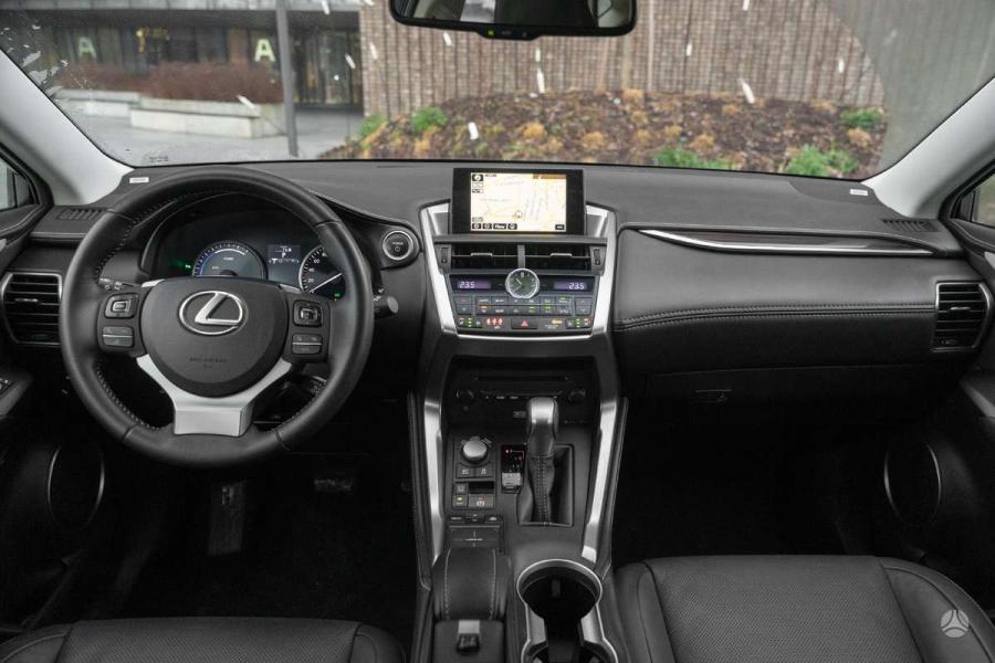 Balts Lexus NX 300h 2014 Viļņa, ar dzinēja tilpumu 2.49 L un nobraukumu 167 tūkst. km par 20900 €, foto 18 vietnē AUTOMOTO.COM.LV