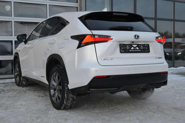 Balts Lexus NX 300h 2014 Viļņa, ar dzinēja tilpumu 2.49 L un nobraukumu 220 tūkst. km par 19500 €, foto 8 vietnē AUTOMOTO.COM.LV