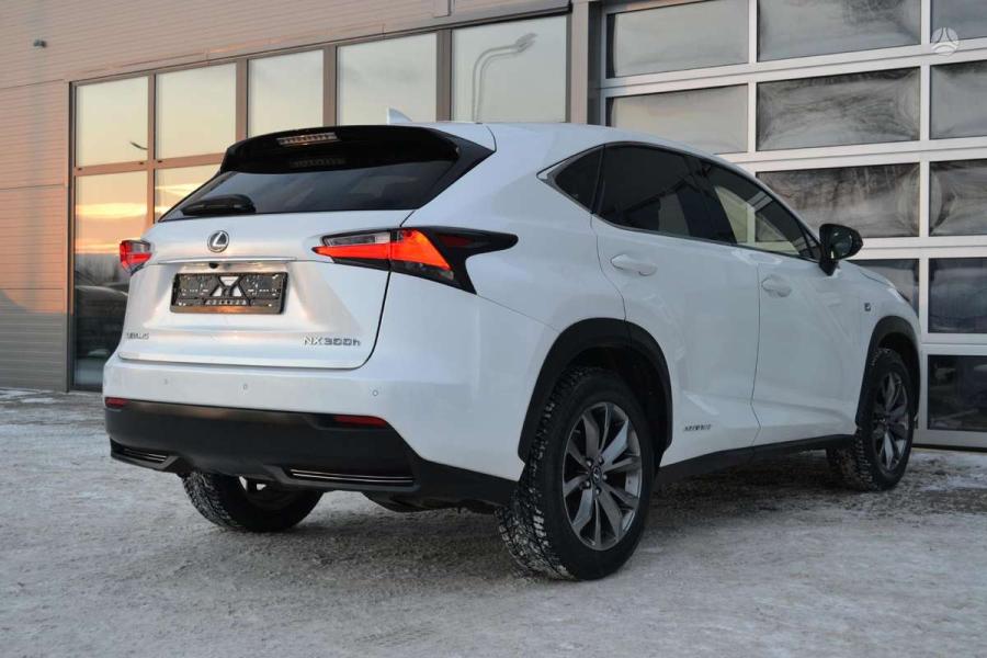 Balts Lexus NX 300h 2014 Viļņa, ar dzinēja tilpumu 2.49 L un nobraukumu 220 tūkst. km par 19500 €, foto 10 vietnē AUTOMOTO.COM.LV