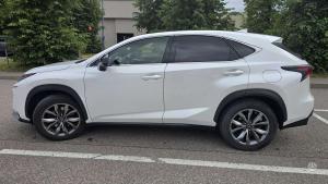 White Lexus NX 300h 2014 in Vilnius, with an engine capacity of 2.49 L and mileage of 109 thousand km for 20000 €, photo 4 on AUTOMOTO.COM.LV