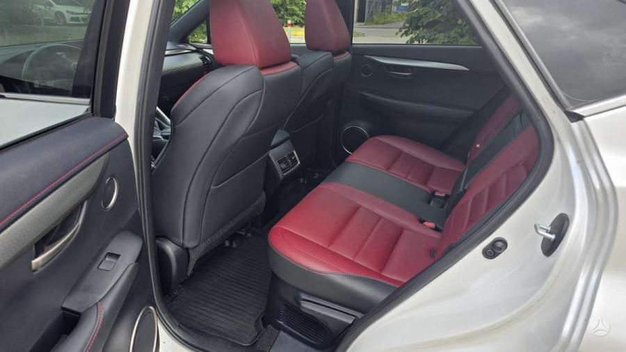 White Lexus NX 300h 2014 in Vilnius, with an engine capacity of 2.49 L and mileage of 109 thousand km for 20000 €, photo 14 on AUTOMOTO.COM.LV