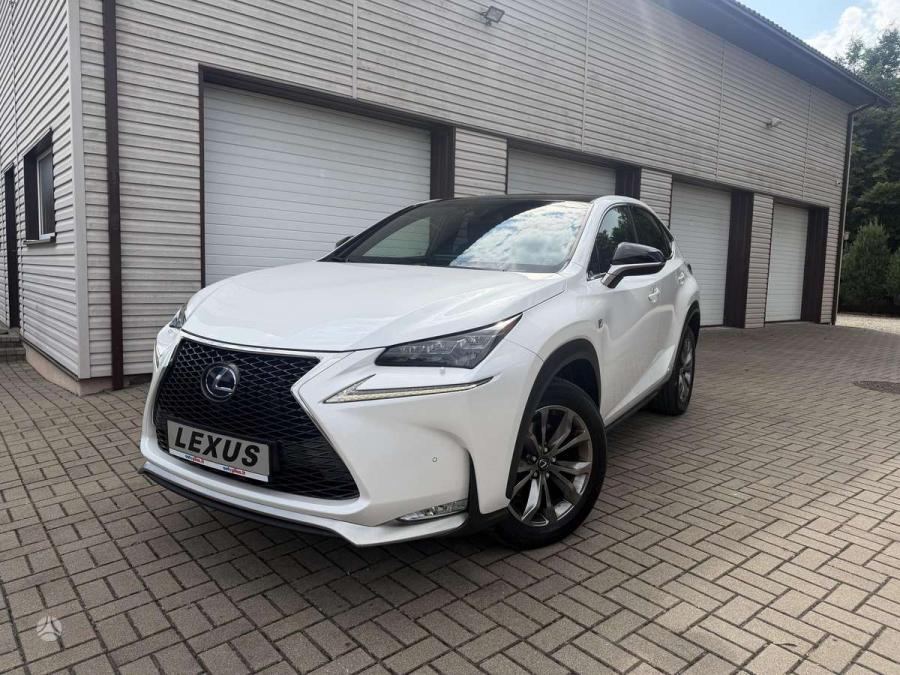 White Lexus NX 300h 2014 in Siauliai, with an engine capacity of 2.49 L and mileage of 286 thousand km for 19400 €, photo 4 on AUTOMOTO.COM.LV