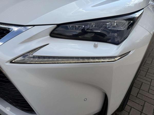 White Lexus NX 300h 2014 in Siauliai, with an engine capacity of 2.49 L and mileage of 286 thousand km for 19400 €, photo 9 on AUTOMOTO.COM.LV