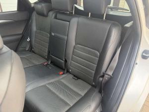 White Lexus NX 300h 2014 in Siauliai, with an engine capacity of 2.49 L and mileage of 286 thousand km for 19400 €, photo 17 on AUTOMOTO.COM.LV