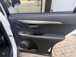 White Lexus NX 300h 2014 in Siauliai, with an engine capacity of 2.49 L and mileage of 286 thousand km for 19400 €, photo 21 on AUTOMOTO.COM.LV