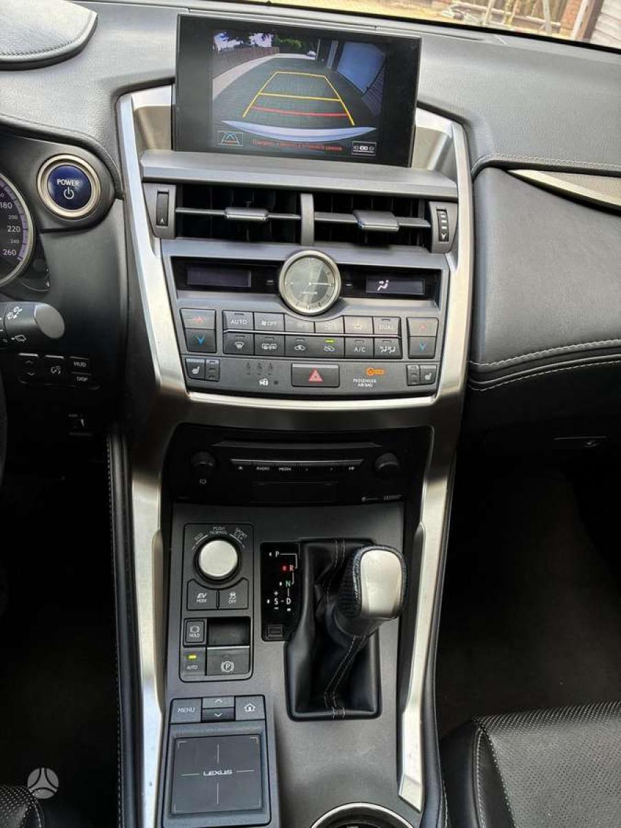 White Lexus NX 300h 2014 in Vilnius, with an engine capacity of 2.49 L and mileage of 286 thousand km for 17900 €, photo 27 on AUTOMOTO.COM.LV