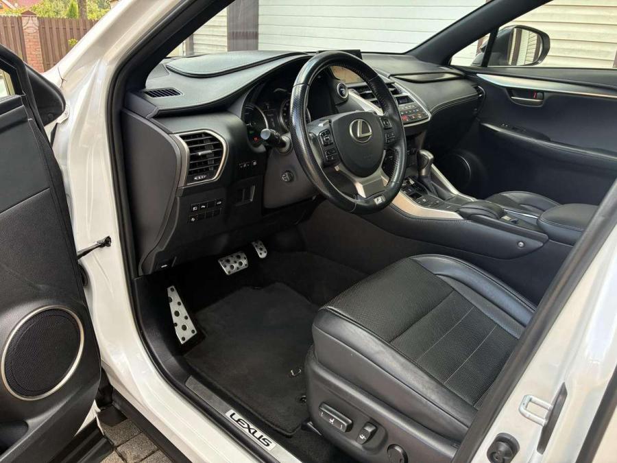 White Lexus NX 300h 2014 in Vilnius, with an engine capacity of 2.49 L and mileage of 286 thousand km for 17900 €, photo 29 on AUTOMOTO.COM.LV
