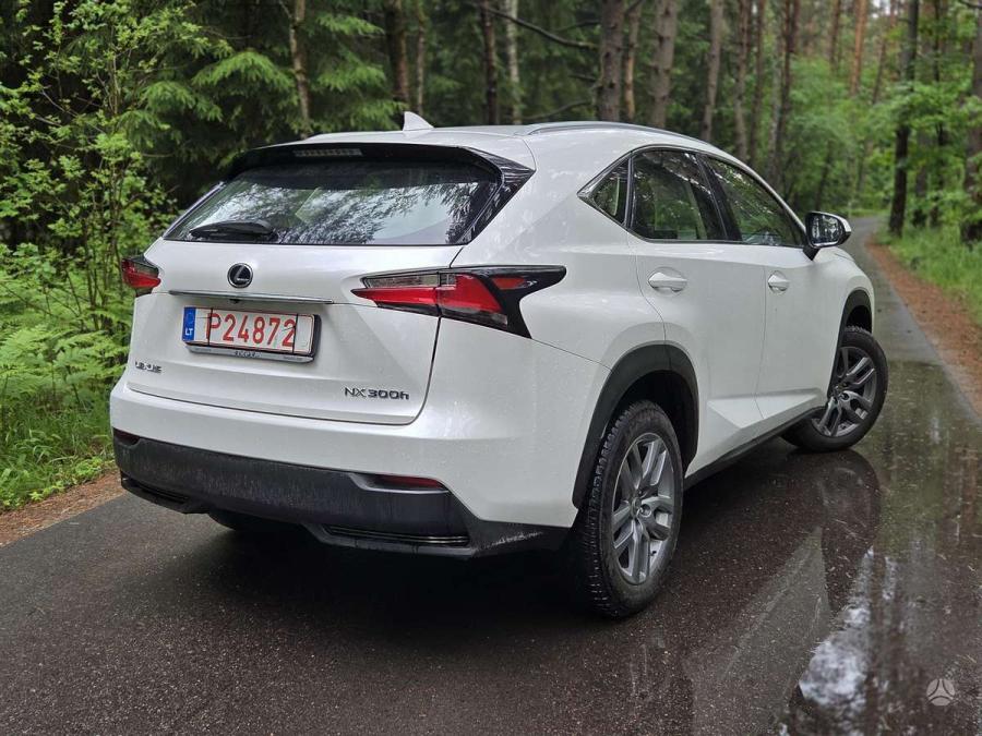 Balts Lexus NX 300h 2014 Viļņa, ar dzinēja tilpumu 2.49 L un nobraukumu 178 tūkst. km par 16999 €, foto 7 vietnē AUTOMOTO.COM.LV