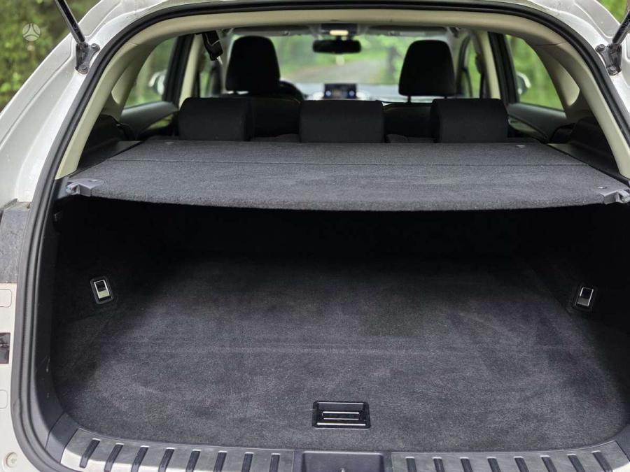 Balts Lexus NX 300h 2014 Viļņa, ar dzinēja tilpumu 2.49 L un nobraukumu 178 tūkst. km par 16999 €, foto 18 vietnē AUTOMOTO.COM.LV