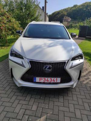White Lexus NX 300h 2014 in Kaunas, with an engine capacity of 2.49 L and mileage of 214 thousand km for 19950 €, photo 8 on AUTOMOTO.COM.LV