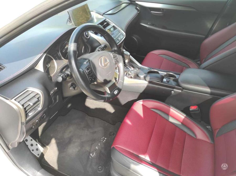 White Lexus NX 300h 2014 in Kaunas, with an engine capacity of 2.49 L and mileage of 214 thousand km for 19950 €, photo 11 on AUTOMOTO.COM.LV