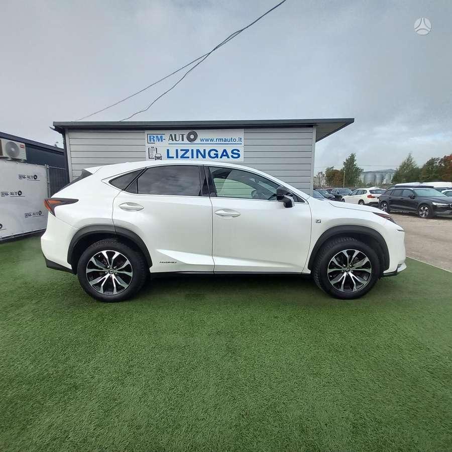 Balts Lexus NX 300h 2014 Panevēža, ar dzinēja tilpumu 2.49 L un nobraukumu 190 tūkst. km par 18500 €, foto 5 vietnē AUTOMOTO.COM.LV
