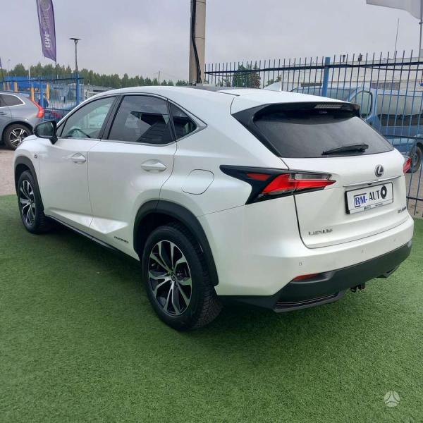 Лексус NX 300h 2014 в Паневежис на AUTOMOTO.COM.LV Белый Лексус NX 300h 2014 в Паневежис, объемом двигателя 2.49 л и пробегом 190 тыс. км за 18500 €, фото 9 на AUTOMOTO.COM.LV
