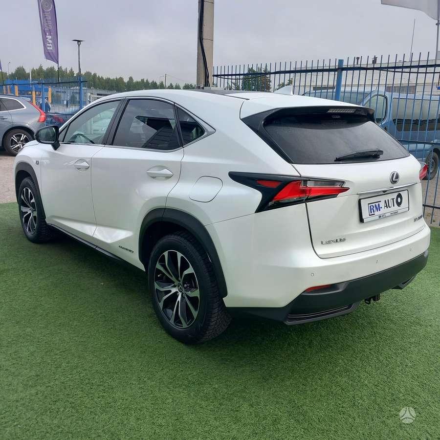 Balts Lexus NX 300h 2014 Panevēža, ar dzinēja tilpumu 2.49 L un nobraukumu 190 tūkst. km par 18500 €, foto 9 vietnē AUTOMOTO.COM.LV