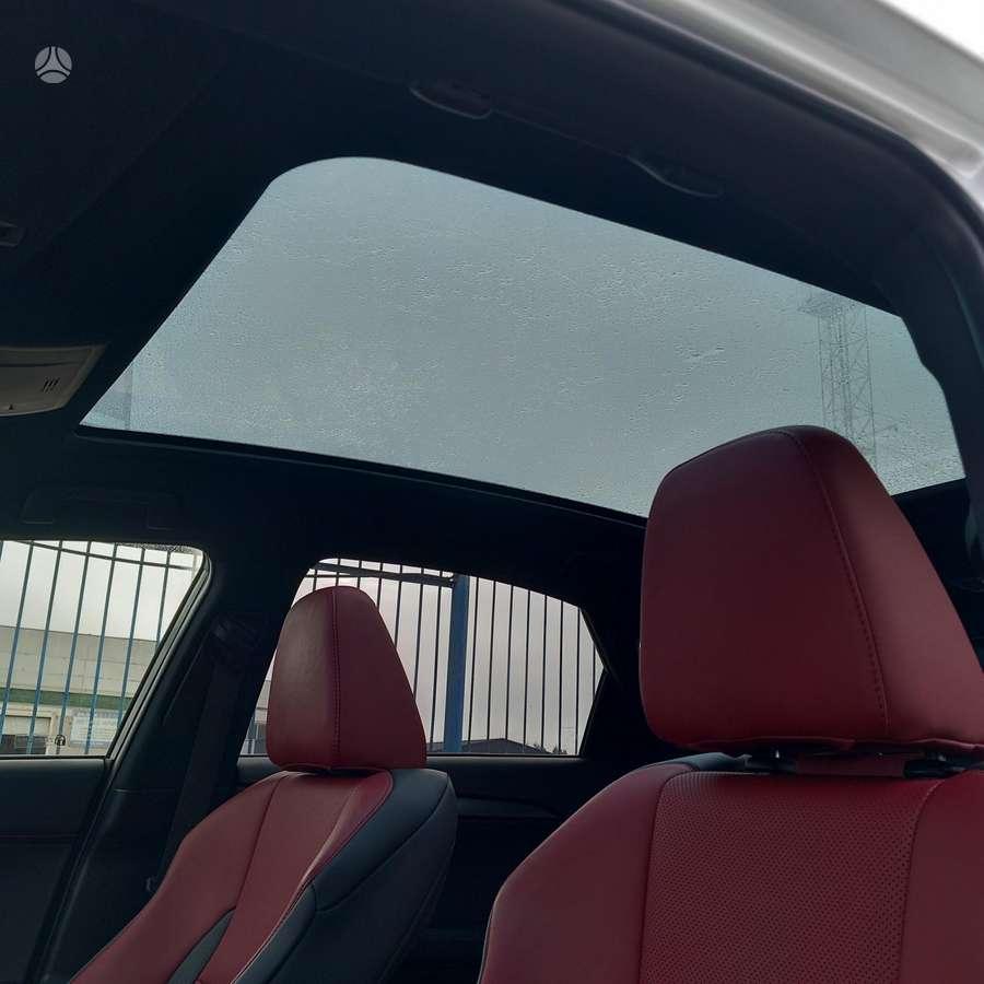 Balts Lexus NX 300h 2014 Panevēža, ar dzinēja tilpumu 2.49 L un nobraukumu 190 tūkst. km par 18500 €, foto 25 vietnē AUTOMOTO.COM.LV