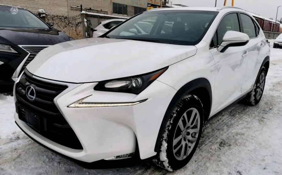 White Lexus NX 300h 2015 in Vilnius, with an engine capacity of 2.49 L and mileage of 157 thousand km for 17400 €, photo 1 on AUTOMOTO.COM.LV