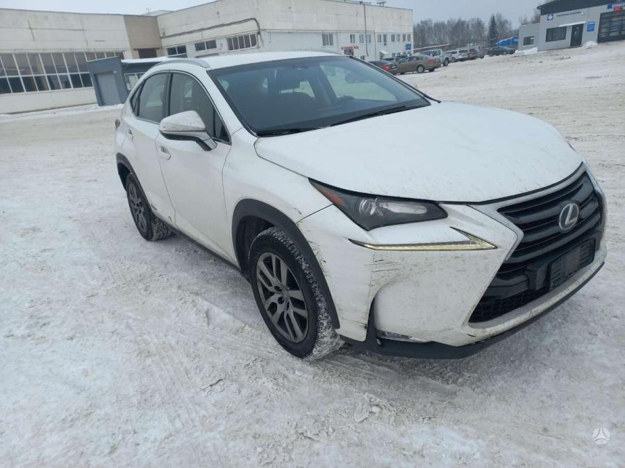 White Lexus NX 300h 2015 in Panevezys, with an engine capacity of 2.49 L and mileage of 456 thousand km for 11900 €, photo 3 on AUTOMOTO.COM.LV