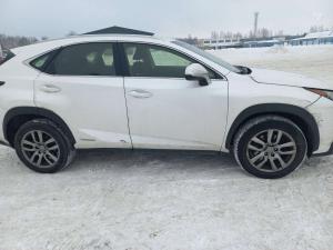White Lexus NX 300h 2015 in Panevezys, with an engine capacity of 2.49 L and mileage of 456 thousand km for 11900 €, photo 4 on AUTOMOTO.COM.LV