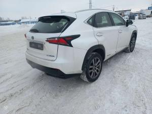 White Lexus NX 300h 2015 in Panevezys, with an engine capacity of 2.49 L and mileage of 456 thousand km for 11900 €, photo 5 on AUTOMOTO.COM.LV