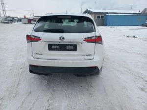 White Lexus NX 300h 2015 in Panevezys, with an engine capacity of 2.49 L and mileage of 456 thousand km for 11900 €, photo 6 on AUTOMOTO.COM.LV