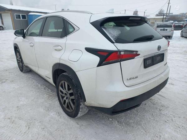 White Lexus NX 300h 2015 in Panevezys, with an engine capacity of 2.49 L and mileage of 456 thousand km for 11900 €, photo 7 on AUTOMOTO.COM.LV