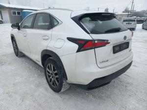 White Lexus NX 300h 2015 in Panevezys, with an engine capacity of 2.49 L and mileage of 456 thousand km for 11900 €, photo 7 on AUTOMOTO.COM.LV