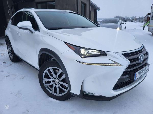 Balts Lexus NX 300h 2015 Raseiniai, ar dzinēja tilpumu 2.49 L un nobraukumu 129 tūkst. km par 17950 €, foto 1 vietnē AUTOMOTO.COM.LV