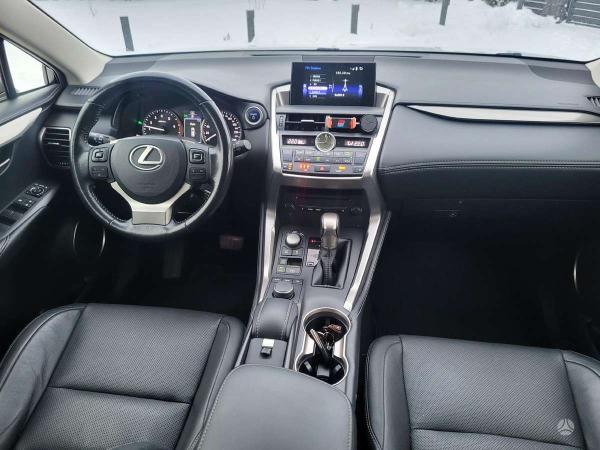 Balts Lexus NX 300h 2015 Raseiniai, ar dzinēja tilpumu 2.49 L un nobraukumu 129 tūkst. km par 17950 €, foto 10 vietnē AUTOMOTO.COM.LV