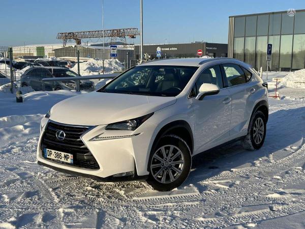 White Lexus NX 300h 2015 in Siauliai, with an engine capacity of 2.49 L and mileage of 261 thousand km for 16900 €, photo 5 on AUTOMOTO.COM.LV