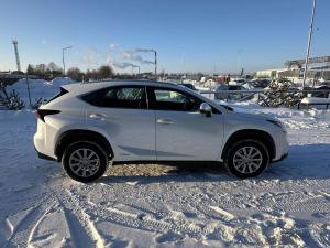White Lexus NX 300h 2015 in Siauliai, with an engine capacity of 2.49 L and mileage of 261 thousand km for 16900 €, photo 8 on AUTOMOTO.COM.LV