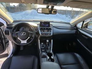 White Lexus NX 300h 2015 in Siauliai, with an engine capacity of 2.49 L and mileage of 261 thousand km for 16900 €, photo 26 on AUTOMOTO.COM.LV