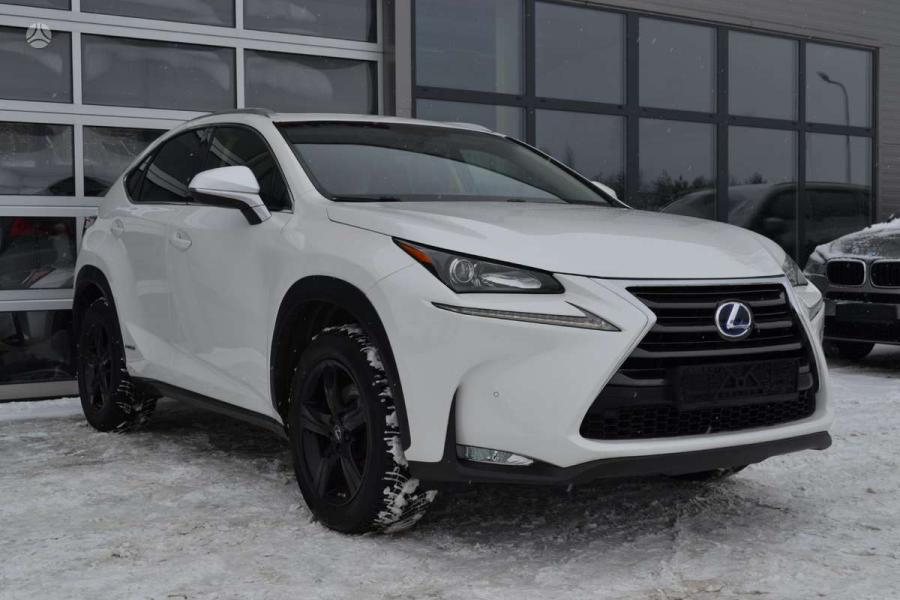 Balts Lexus NX 300h 2015 Viļņa, ar dzinēja tilpumu 2.49 L un nobraukumu 220 tūkst. km par 18000 €, foto 5 vietnē AUTOMOTO.COM.LV