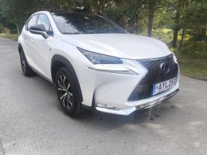 Белый Лексус NX 300h 2015 в Вильнюс, объемом двигателя 2.49 л и пробегом 102 тыс. км за 19750 €, фото 4 на AUTOMOTO.COM.LV