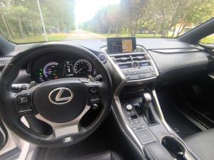 Белый Лексус NX 300h 2015 в Вильнюс, объемом двигателя 2.49 л и пробегом 102 тыс. км за 19750 €, фото 13 на AUTOMOTO.COM.LV