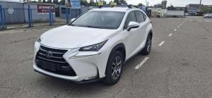 White Lexus NX 300h 2015 in Panevezys, with an engine capacity of 2.49 L and mileage of 150 thousand km for 16900 €, photo 3 on AUTOMOTO.COM.LV