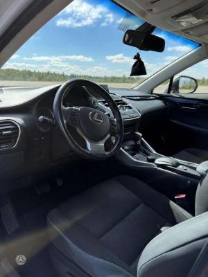 Balts Lexus NX 300h 2015 Viļņa, ar dzinēja tilpumu 2.49 L un nobraukumu 160 tūkst. km par 18300 €, foto 5 vietnē AUTOMOTO.COM.LV