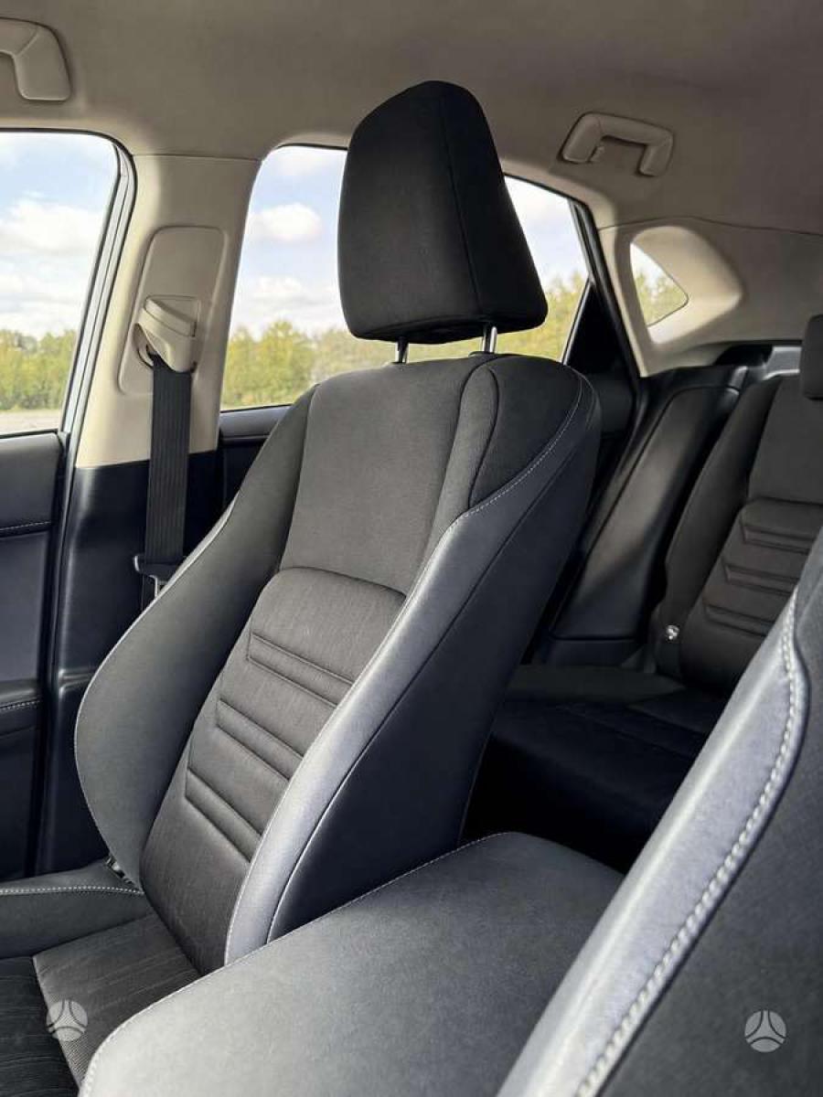Balts Lexus NX 300h 2015 Viļņa, ar dzinēja tilpumu 2.49 L un nobraukumu 160 tūkst. km par 18300 €, foto 7 vietnē AUTOMOTO.COM.LV