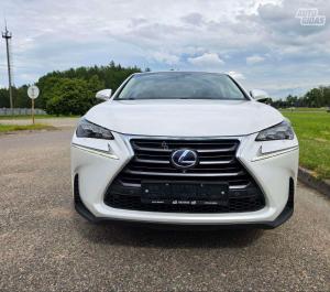 Белый Лексус NX 300h 2015 в Каунас, объемом двигателя 2.50 л и пробегом 159 тыс. км за 21500 €, фото 3 на AUTOMOTO.COM.LV