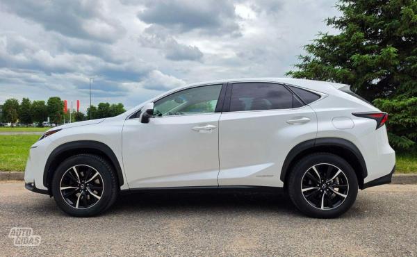Balts Lexus NX 300h 2015 Kauņa, ar dzinēja tilpumu 2.50 L un nobraukumu 159 tūkst. km par 21500 €, foto 9 vietnē AUTOMOTO.COM.LV