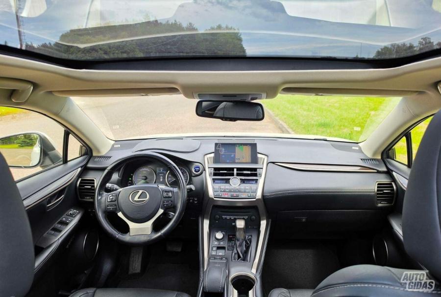 Белый Лексус NX 300h 2015 в Каунас, объемом двигателя 2.50 л и пробегом 159 тыс. км за 21500 €, фото 15 на AUTOMOTO.COM.LV