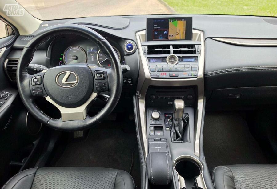 Белый Лексус NX 300h 2015 в Каунас, объемом двигателя 2.50 л и пробегом 159 тыс. км за 21500 €, фото 16 на AUTOMOTO.COM.LV