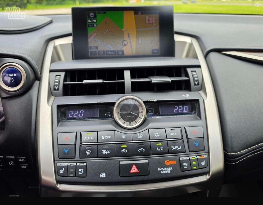 Белый Лексус NX 300h 2015 в Каунас, объемом двигателя 2.50 л и пробегом 159 тыс. км за 21500 €, фото 17 на AUTOMOTO.COM.LV