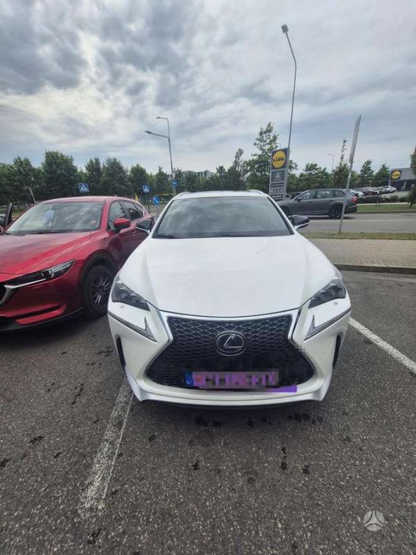 White Lexus NX 300h 2015 in Vilnius, with an engine capacity of 2.50 L and mileage of 212 thousand km for 20000 €, photo 1 on AUTOMOTO.COM.LV