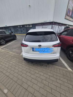 Balts Lexus NX 300h 2015 Viļņa, ar dzinēja tilpumu 2.50 L un nobraukumu 212 tūkst. km par 20000 €, foto 3 vietnē AUTOMOTO.COM.LV
