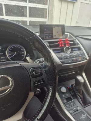 Balts Lexus NX 300h 2015 Viļņa, ar dzinēja tilpumu 2.50 L un nobraukumu 212 tūkst. km par 20000 €, foto 12 vietnē AUTOMOTO.COM.LV